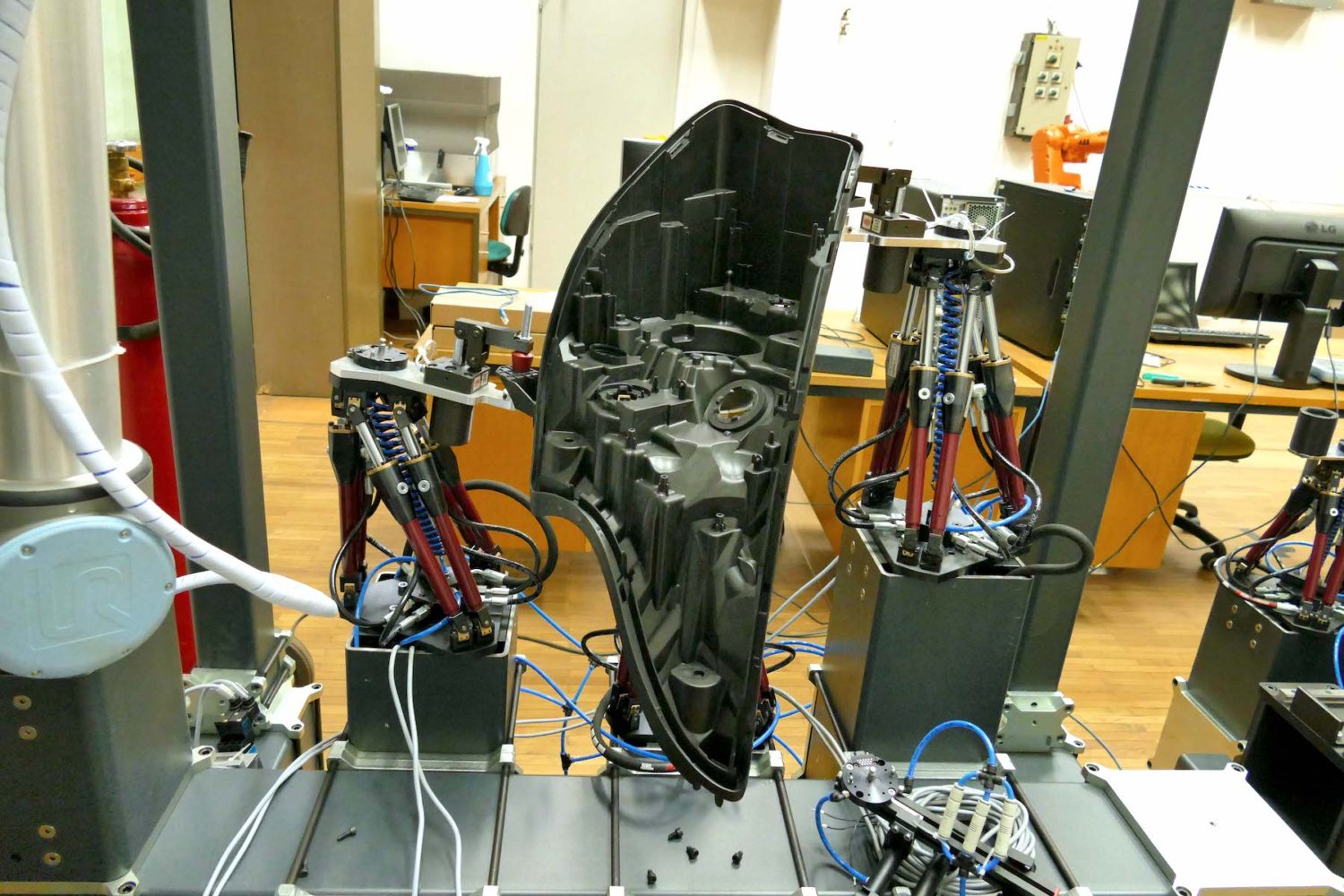 FH080 - FlexHex Robot hexapod flexibility small welding assembly